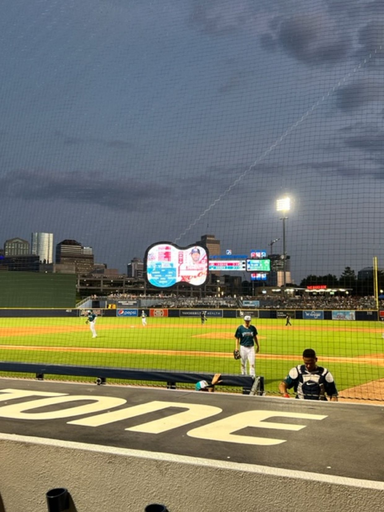 Tommy’s 1st Time In Nashville | WCVQ-FM : Q108