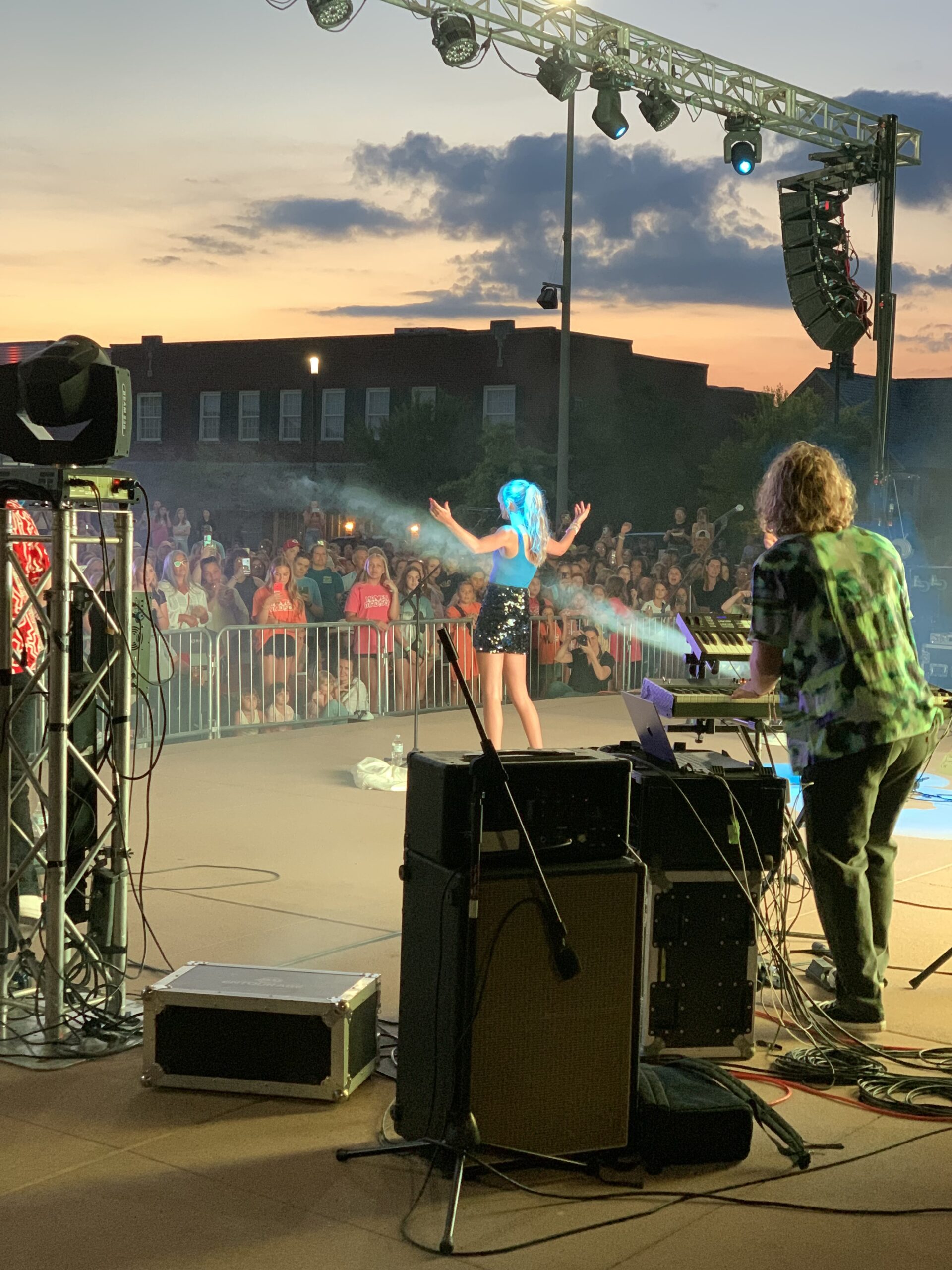Clarksville Shows its HEART in One Night | WCVQ-FM : Q108